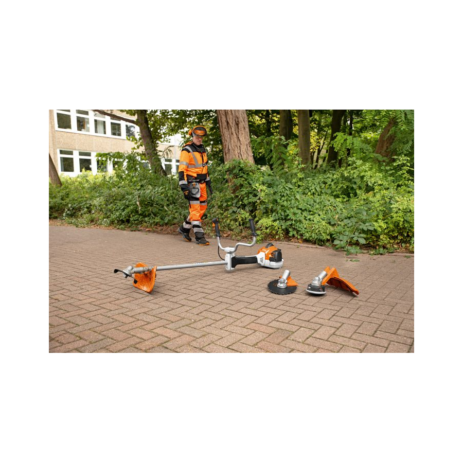 FS561 C-EM Débroussailleuse forestière STIHL | Jardiforêt